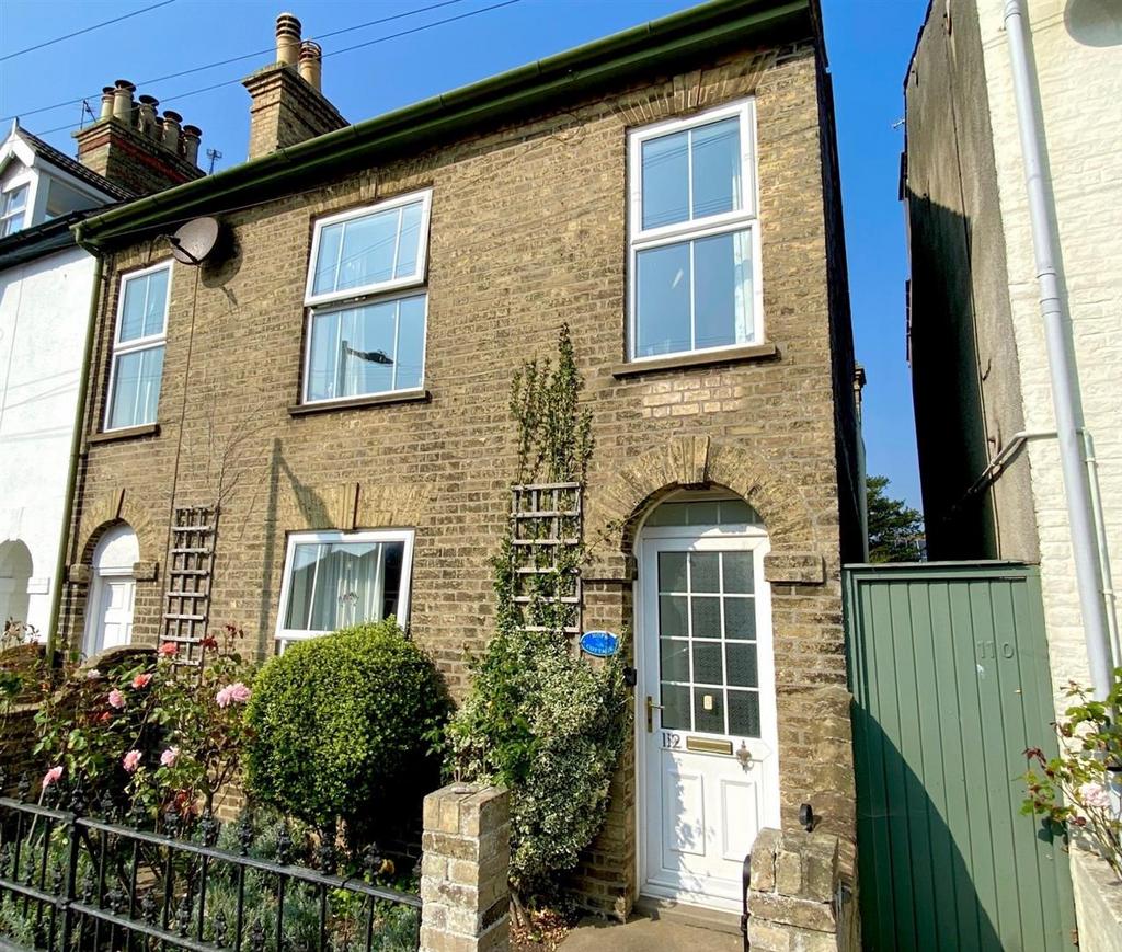 Pakefield Street, East Pakefield... 4 bed end of terrace house - £275,000