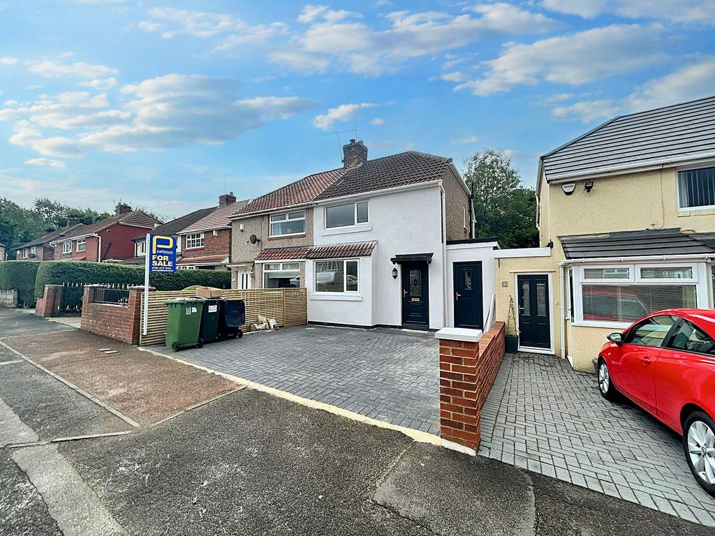 Alwinton Gardens, Lobley hill... 2 bed semi-detached house - £165,000