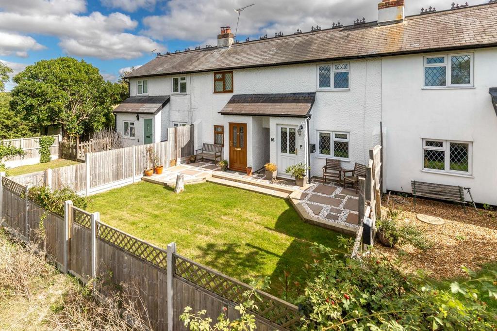 Mill Cottages, Hare Street Road... 1 bed terraced house - £315,000