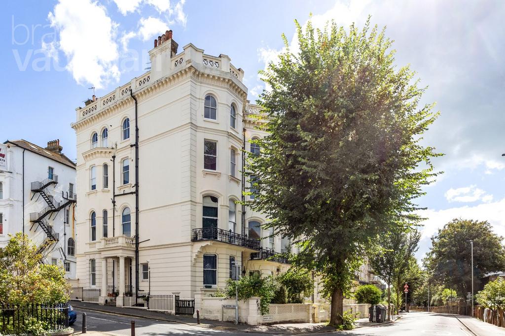 Denmark Terrace, Brighton, East... 3 bed flat - £350,000