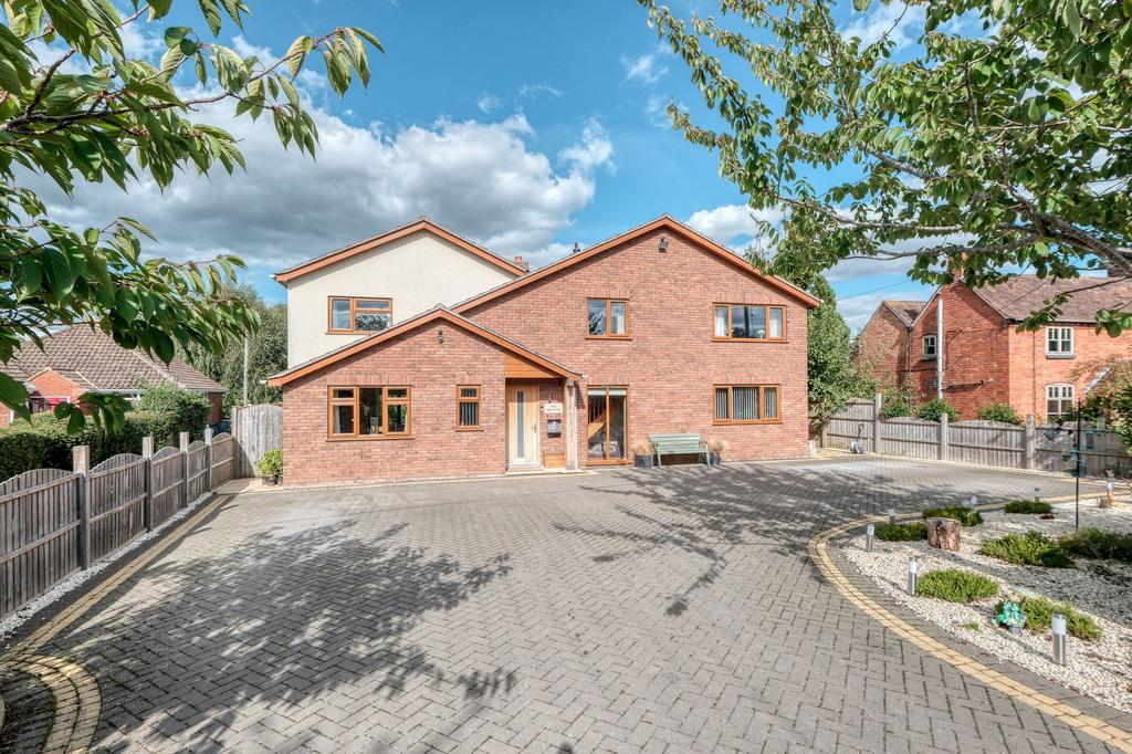 Green Street, Kempsey, Worcester, WR5... 4 bed detached house for sale ...