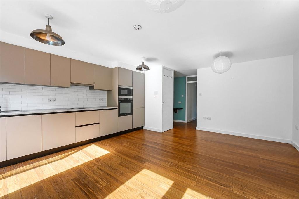 James Docherty House, Patriot Square E2 1 bed apartment - £1,900 pcm (£ ...