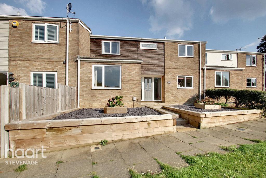 Grace Way, Stevenage 3 bed terraced house - £350,000