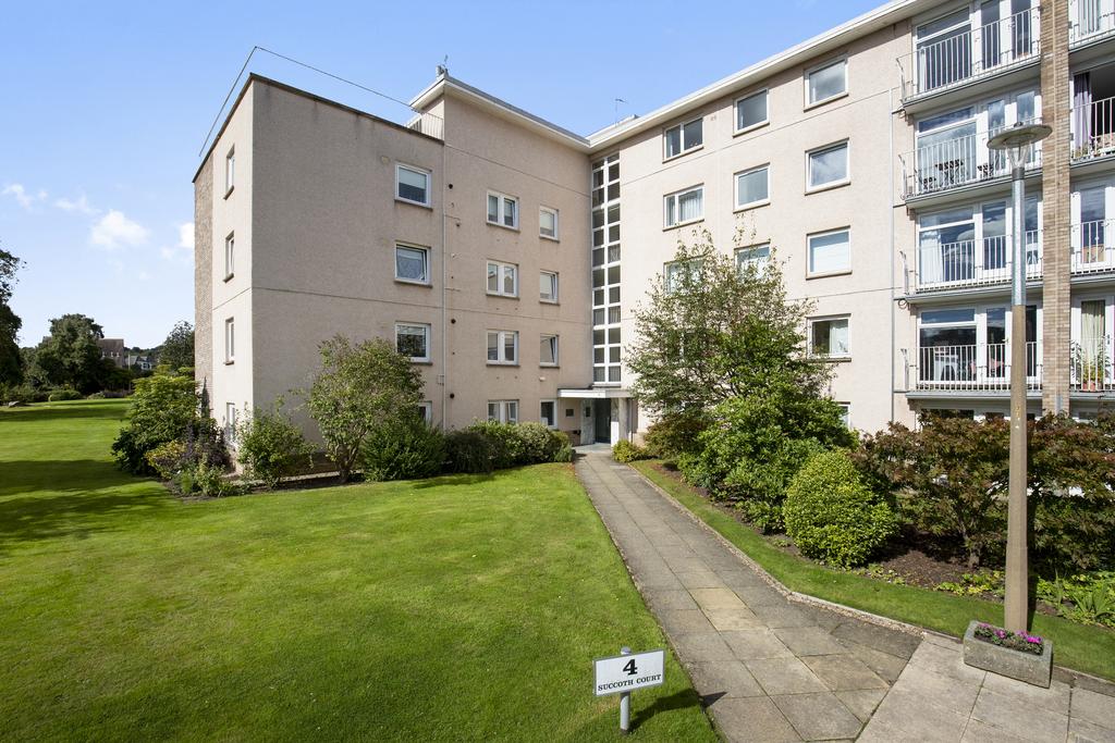 4/6 Succoth Court, Ravelston... 3 bed flat - £425,000