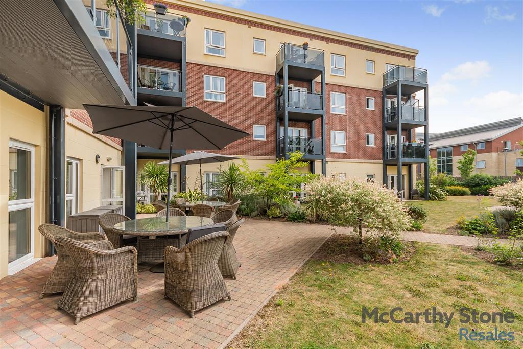 Bilberry Place, Recreation Road... 1 bed apartment - £190,000