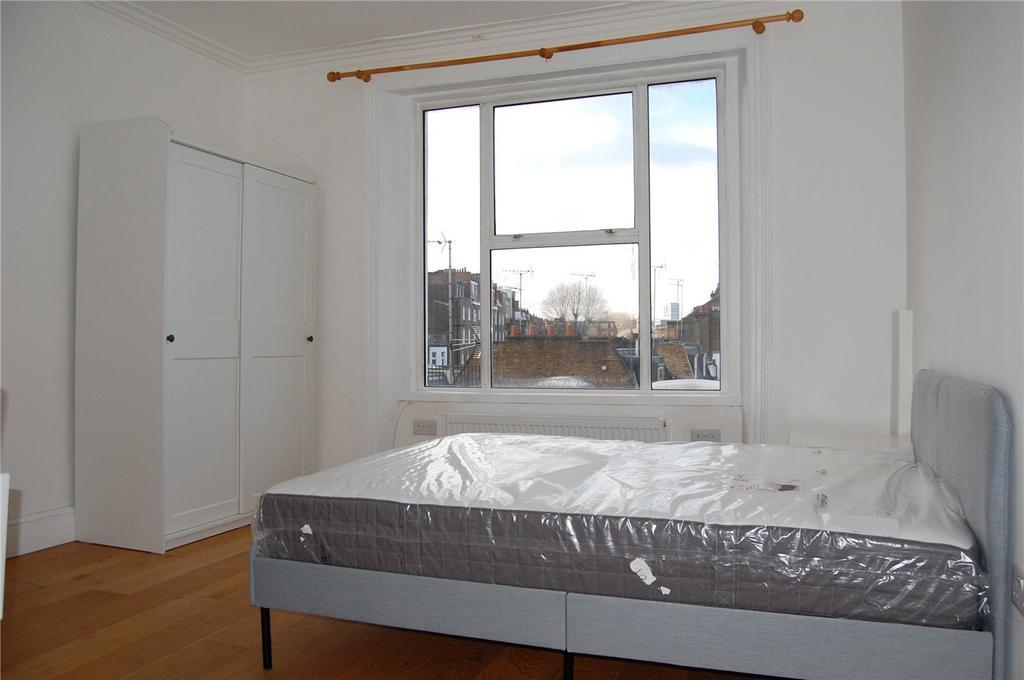 Marloes Road, Kensington, London, W8 House share - £950 pcm (£219 pw)
