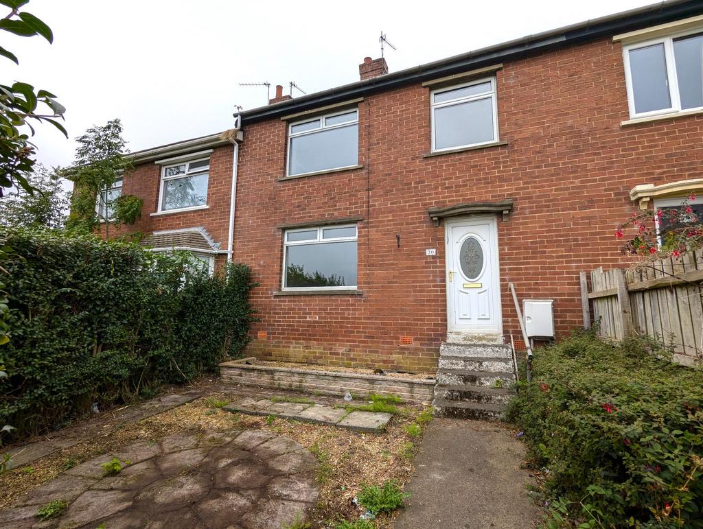 Moorfoot Avenue, Chester Le Street, DH2 3 bed terraced house - £110,000