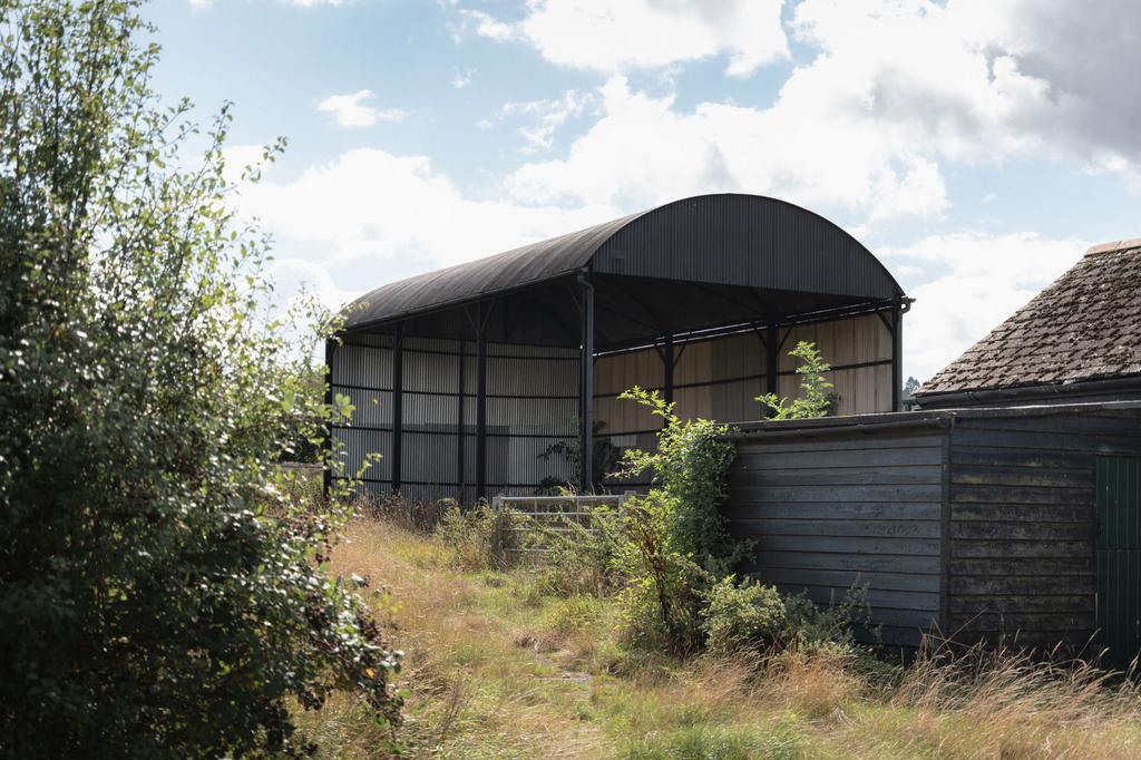 Cow Lane, Tring, Hertfordshire, HP23 Land for sale - £750,000