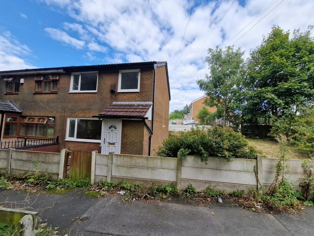 Denmark Way, Chadderton, OL9 3 bed semi-detached house - £190,000