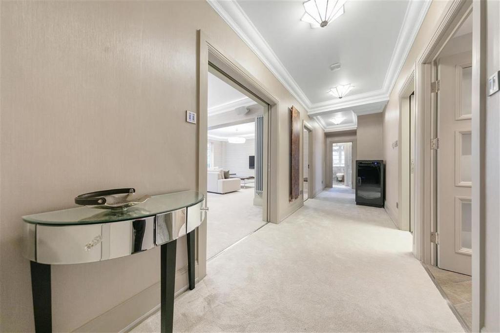 London SW1P 2 bed apartment - £6,933 pcm (£1,600 pw)