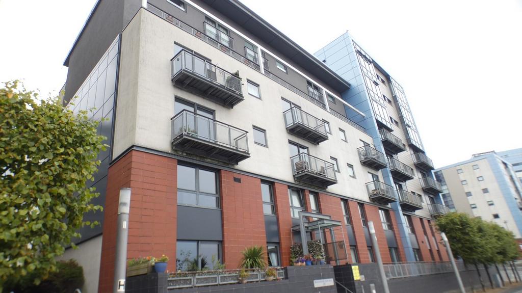 Meadowside Quay Walk, Glasgow G11 2 bed flat - £1,250 pcm (£288 pw)