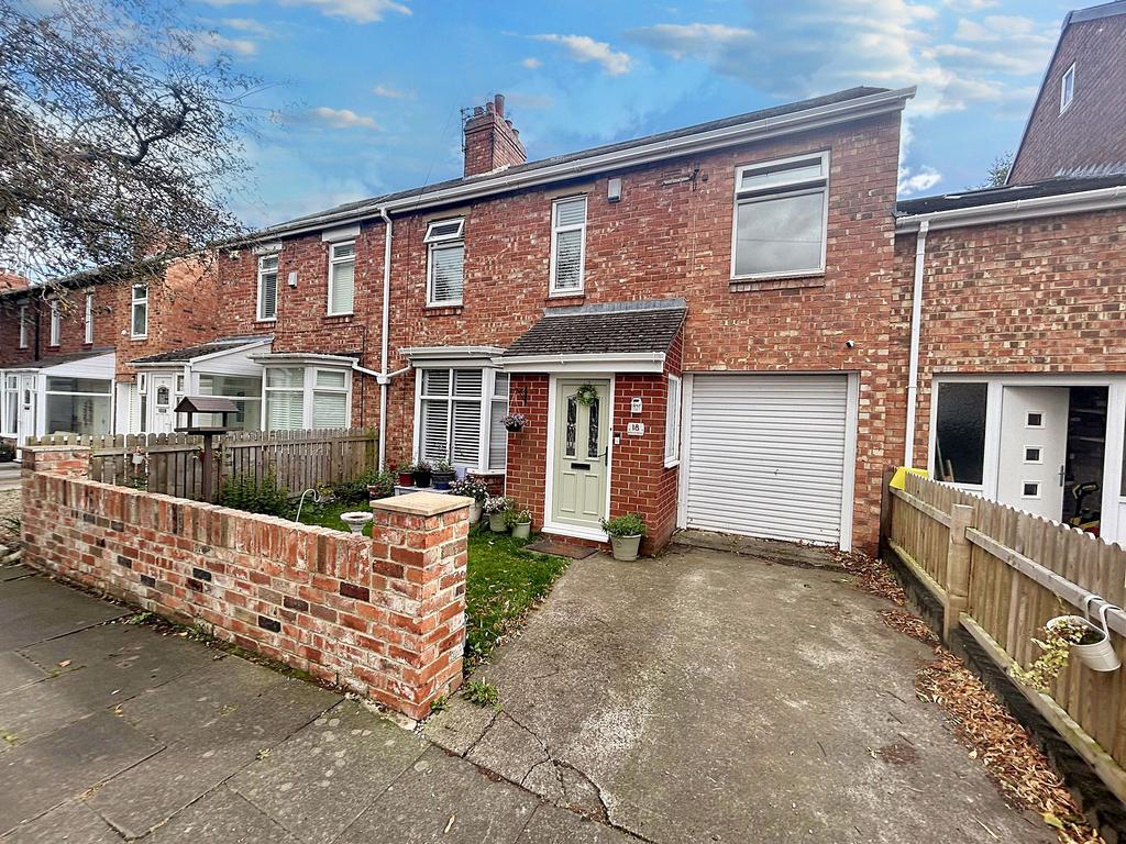 Burnbank Avenue, South Wellfield... 3 bed semi-detached house - £289,950