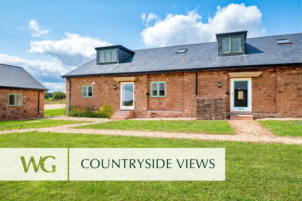 Broadclyst, Exeter 2 bed barn conversion - £375,000