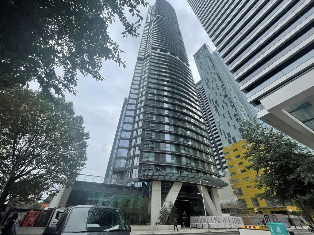 Marsh Wall, London E22 1 bed apartment - £2,500 pcm (£577 pw)