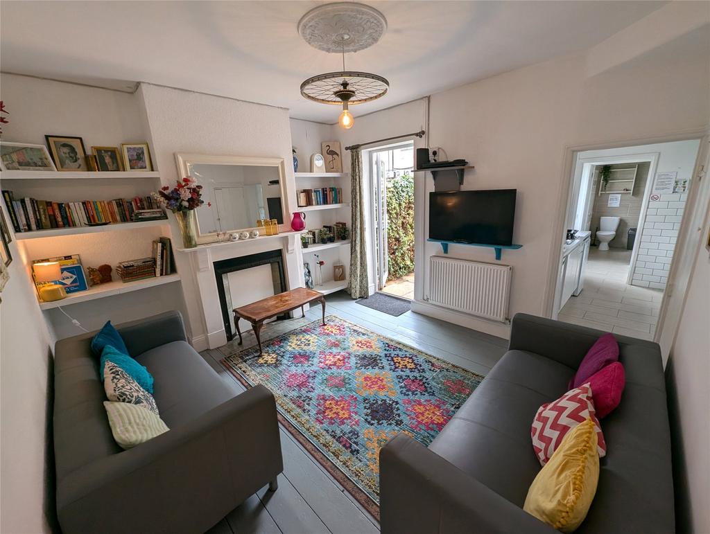 Nettleton Road, GLOUCESTER GL1 4 bed terraced house - £2,380 pcm (£549 pw)