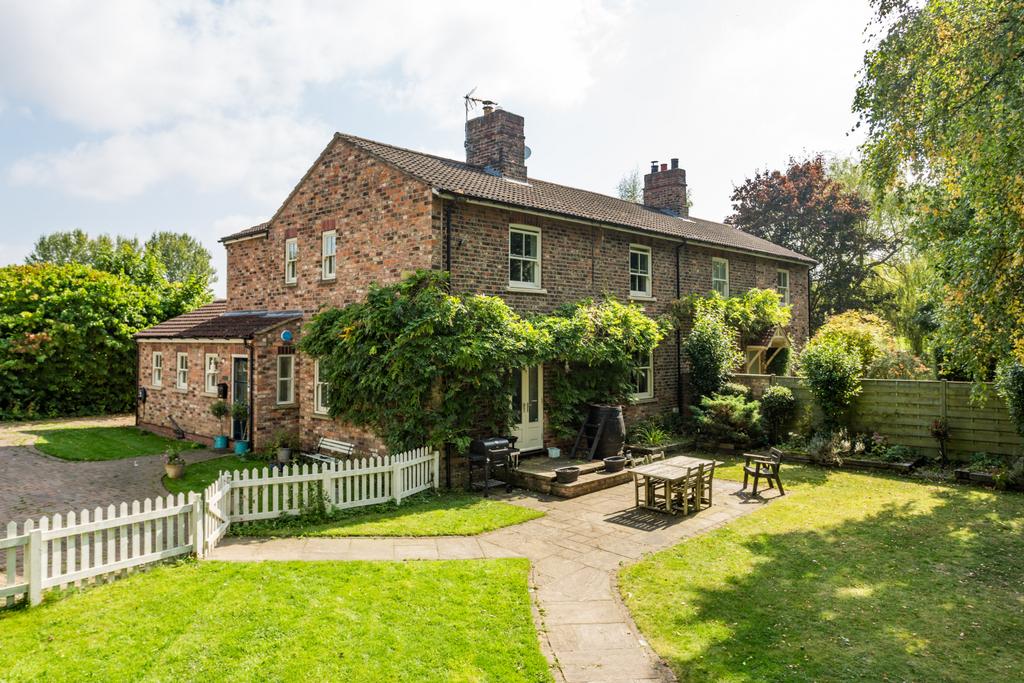 Stillingfleet Road, Escrick, York, YO19 4 bed semi-detached house for ...