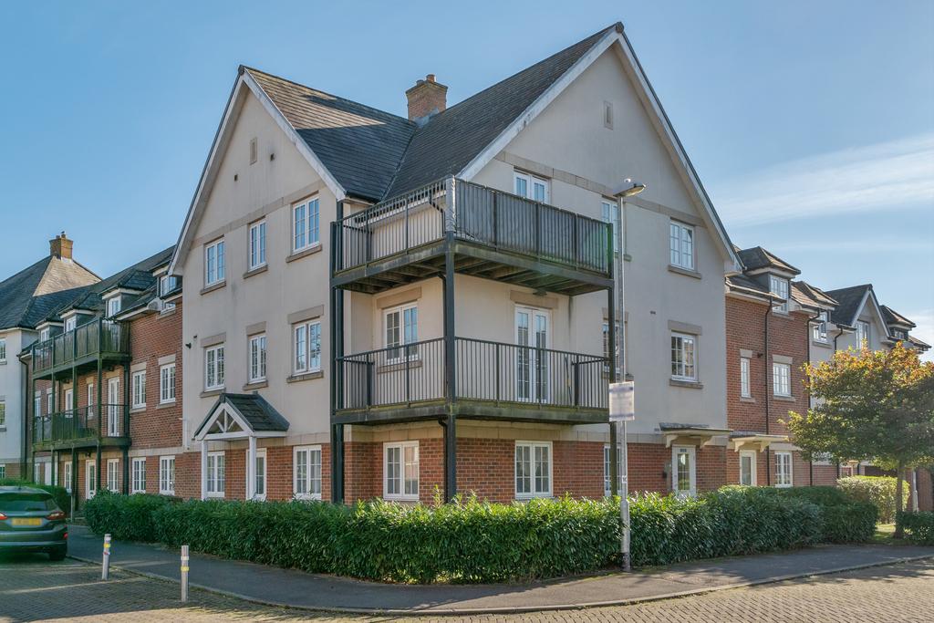 Principle House, Wellesbourne Road... 2 bed apartment - £81,000