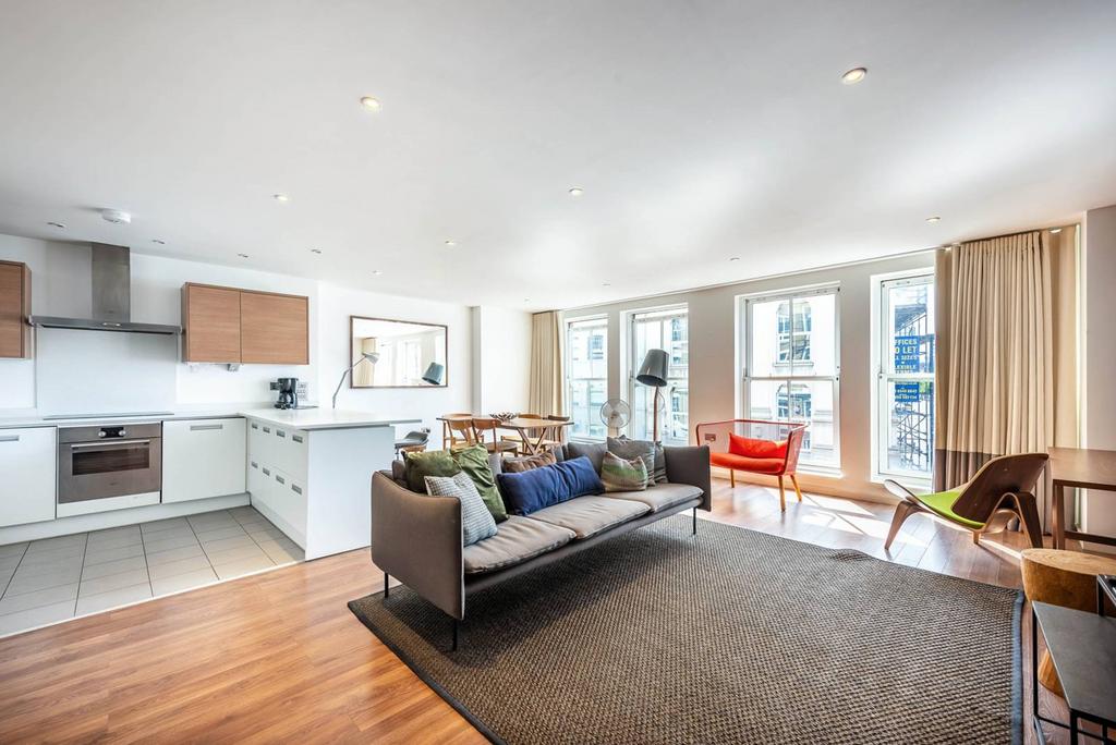 Curtain Road, Shoreditch, London, EC2A 2 bed flat - £3,400 pcm (£785 pw)