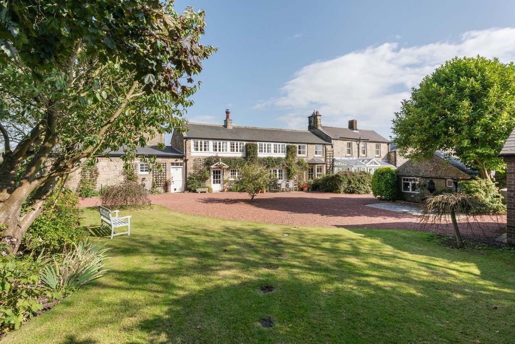 Holly House, Glanton, Alnwick... 5 bed farm house - £850,000