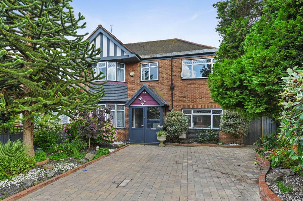 Friary Road, Acton, London W3 6AF 5 bed end of terrace house - £1,050,000