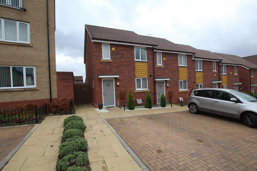 Lapworth Road, Coventry 3 bed end of terrace house - £1,175 pcm (£271 pw)