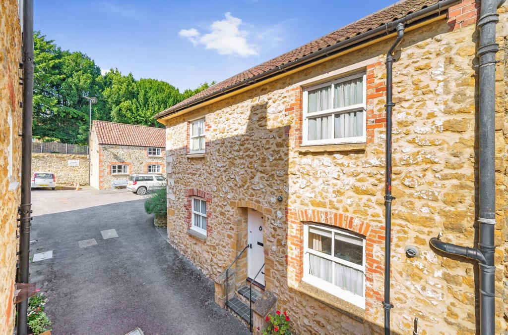 Silver Street, Ilminster, Somerset, TA19 2 bed retirement property for ...