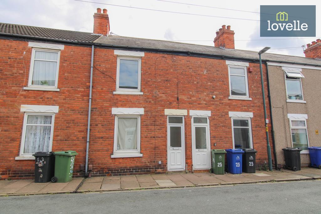 James Street, Grimsby DN31 3 bed terraced house for sale - £47,000