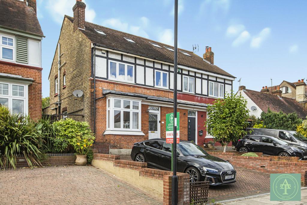 The Orchard, N21 4 bed semi-detached house - £800,000