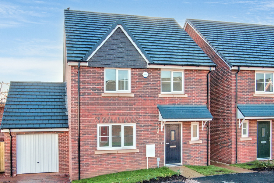 at Tithe Barn, Ethelred Road, Exeter... 4 bed house - £1,875 pcm (£433 pw)