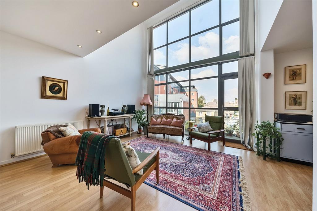 Varcoe Road, South Bermondsey, SE16 2 bed apartment - £500,000
