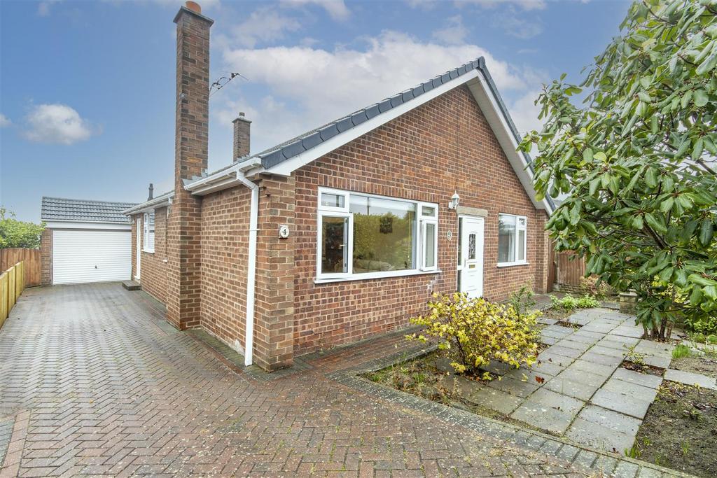 Welbeck Drive, Wingerworth 3 bed detached bungalow - £285,000