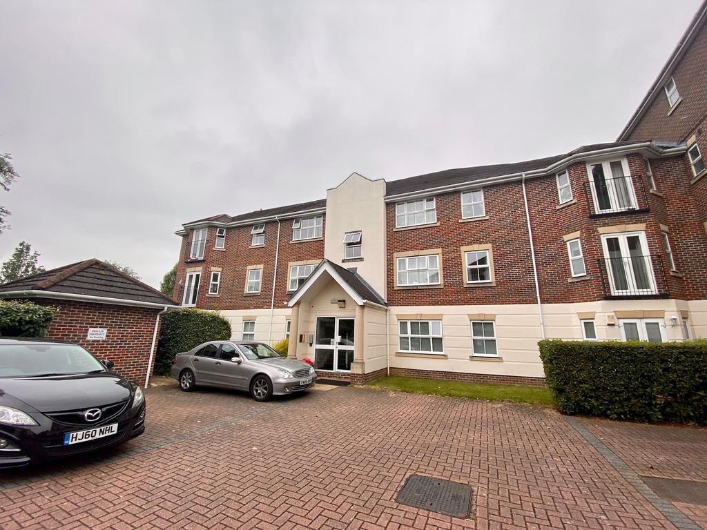 Abbotsmead Place, Reading RG4 2 bed apartment - £1,495 pcm (£345 pw)