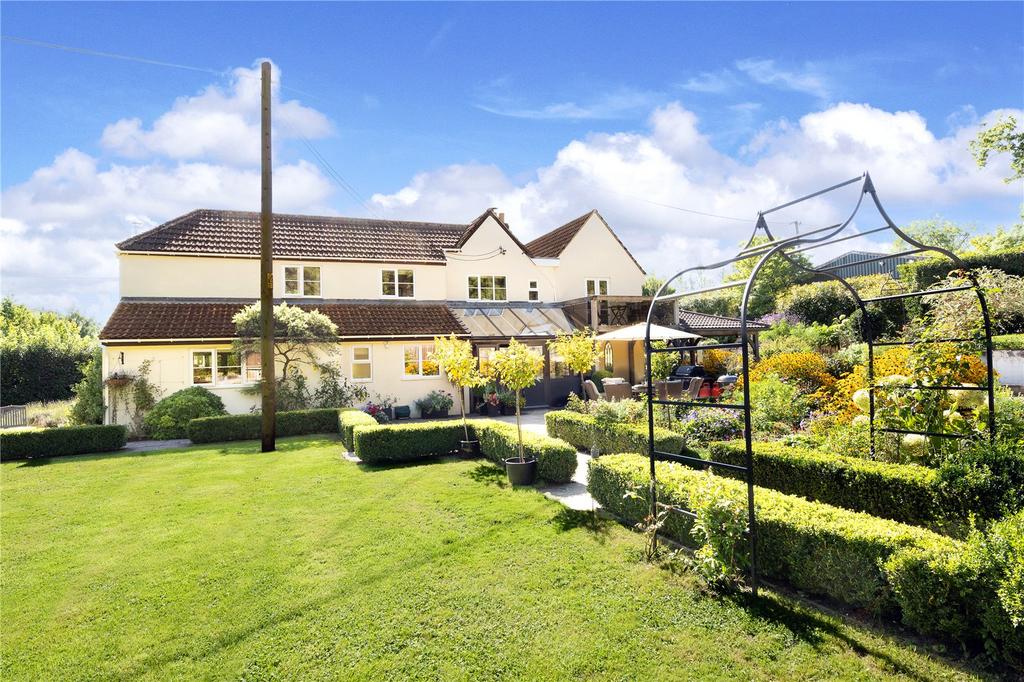 The Middles, West Knoyle, Warminster... 4 bed equestrian property - £ ...
