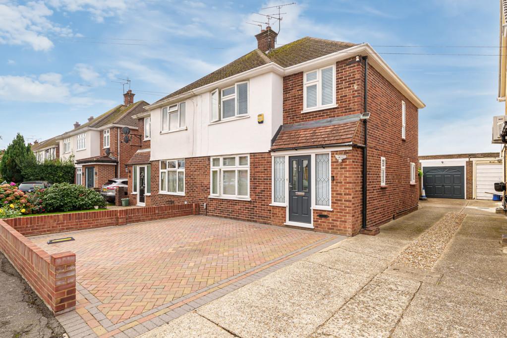 Peel Way, Hillingdon, Middlesex 3 bed semi-detached house - £575,000