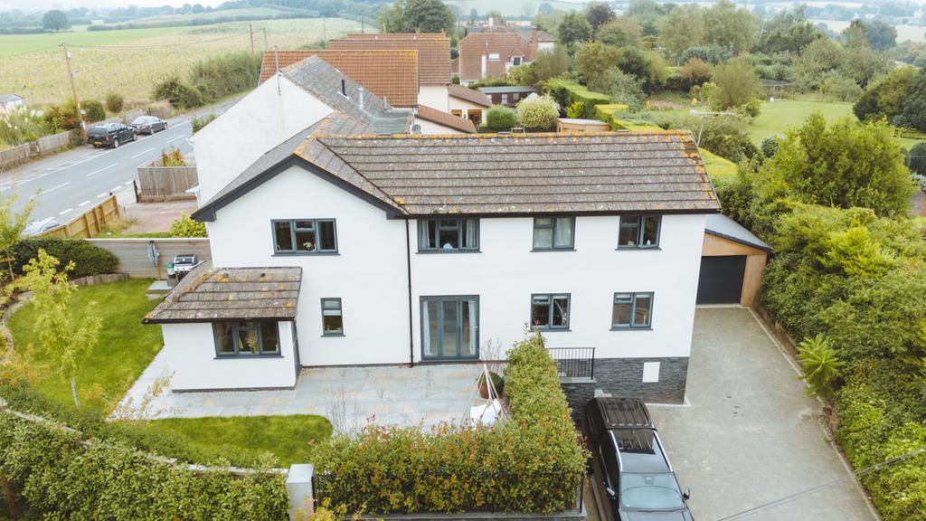 Rewe, Devon, EX5 4 bed detached house for sale - £550,000