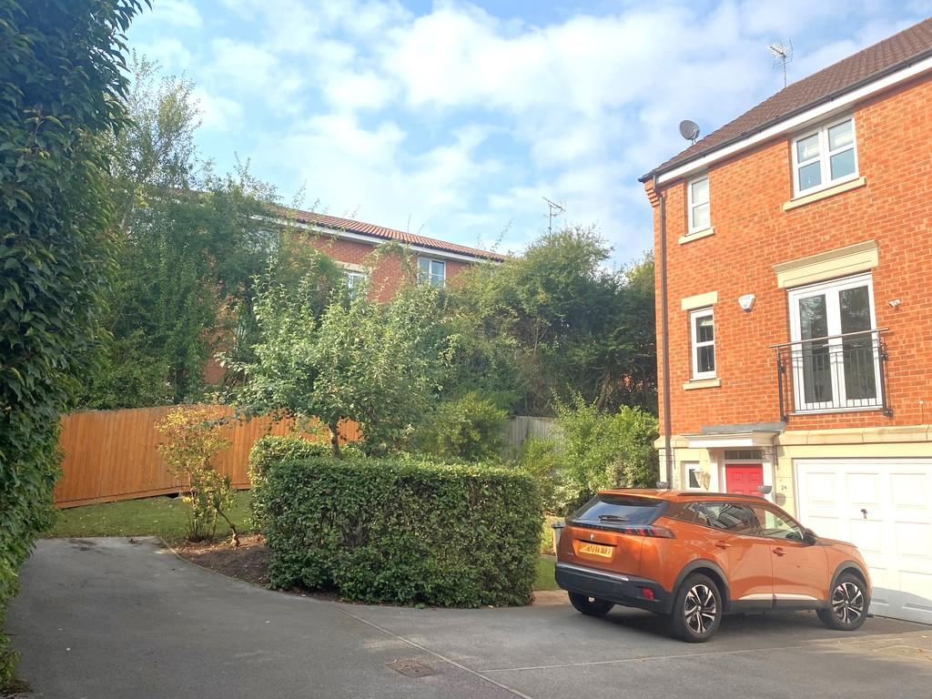 Badgerdale Way, Derby 3 bed semi-detached house for sale - £300,000