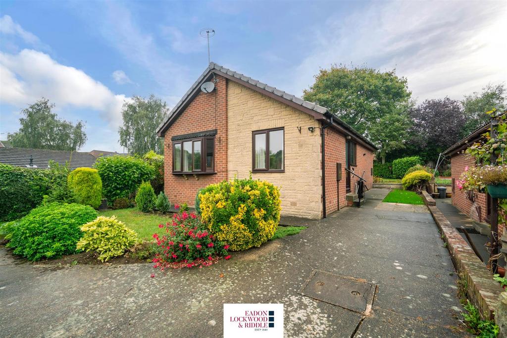 Moorhouse Close, Whiston, Rotherham 2 bed bungalow for sale - £220,000