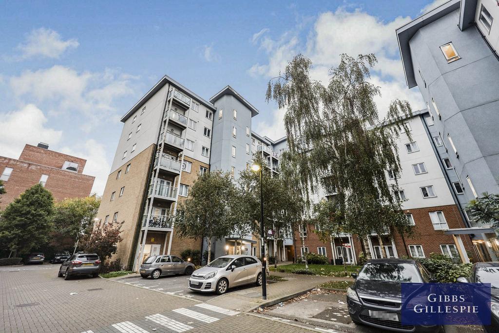 Foundry Court, Mill Street, Slough, SL2 2 bed flat - £1,350 pcm (£312 pw)