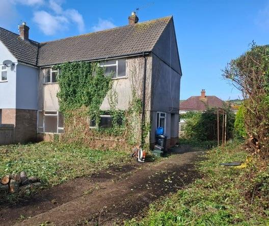 Whitegate Road, Minehead 3 bed semi-detached house - £190,000