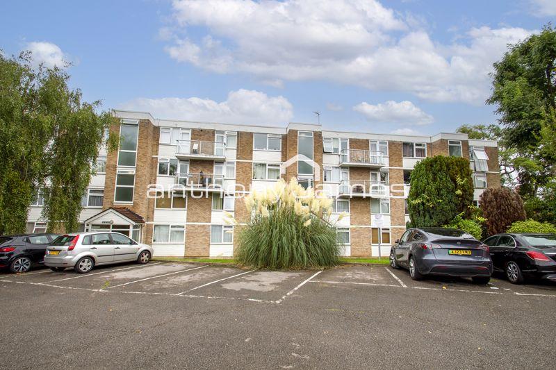 Pickwick Court, Mottingham SE9 Studio - £1,000 pcm (£231 pw)
