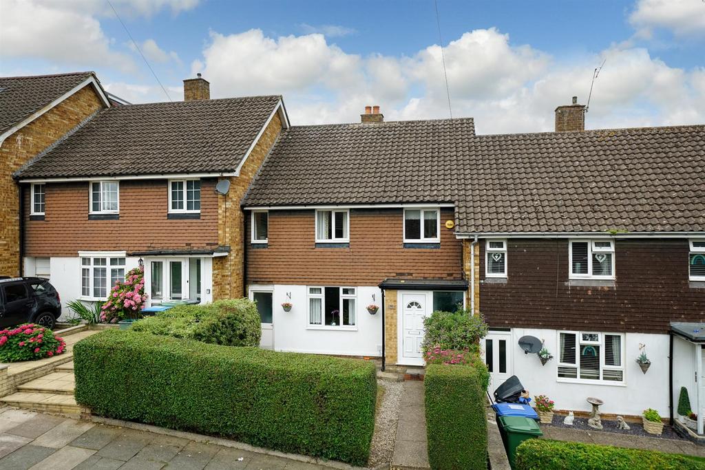 Spring Lane, Hemel Hempstead... 3 bed terraced house - £425,000