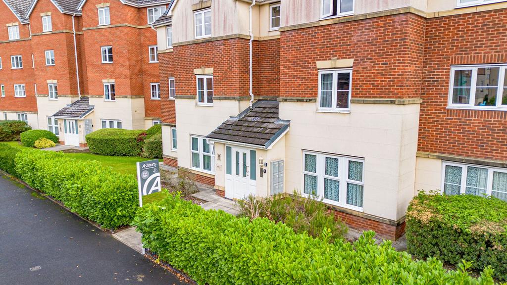 Mckinley Street, Great Sankey, WA5 2 bed flat for sale - £70,000
