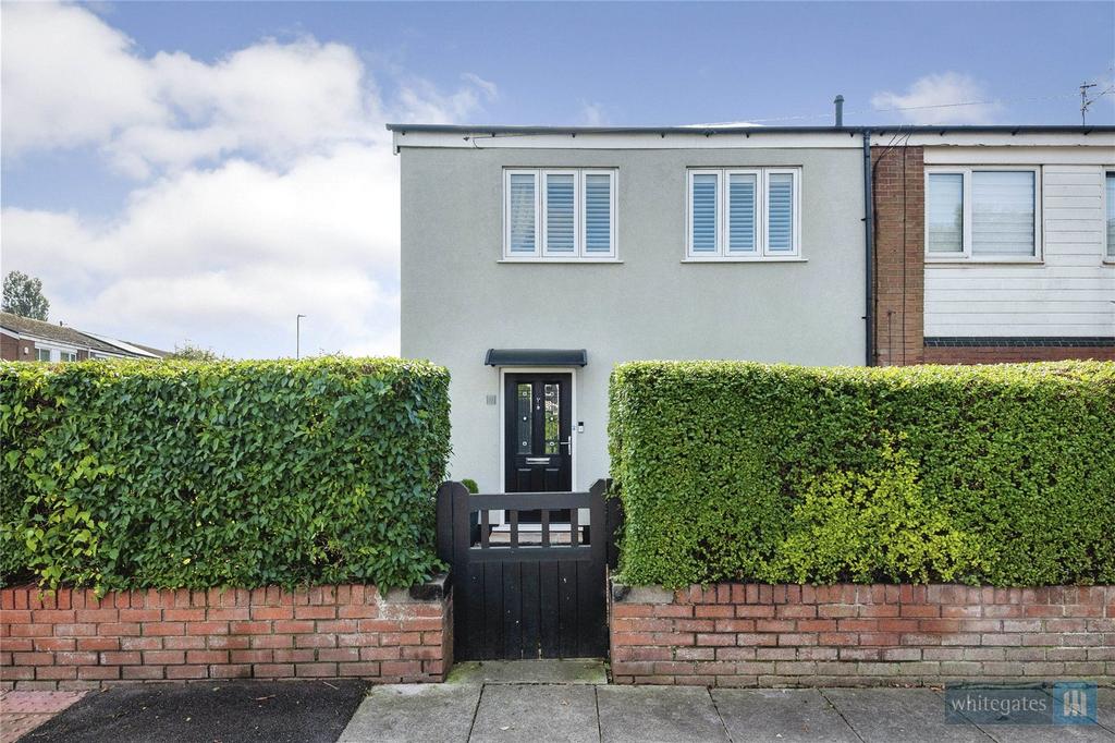 Western Avenue, Huyton, Liverpool... 3 bed semi-detached house - £225,000