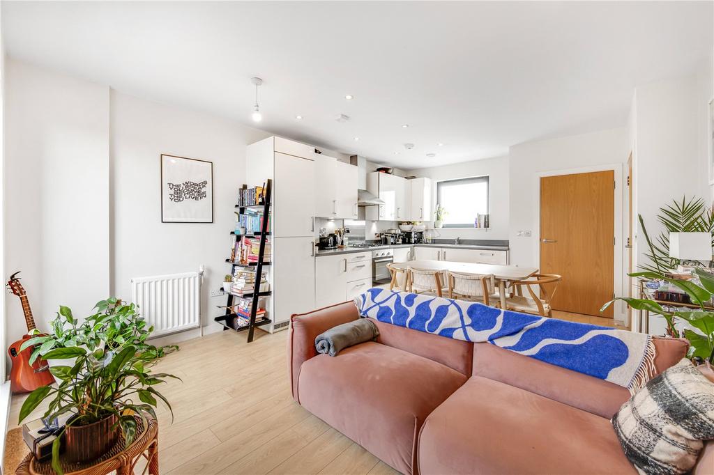 Brixton Road, London, SW9 1 bed penthouse for sale - £450,000