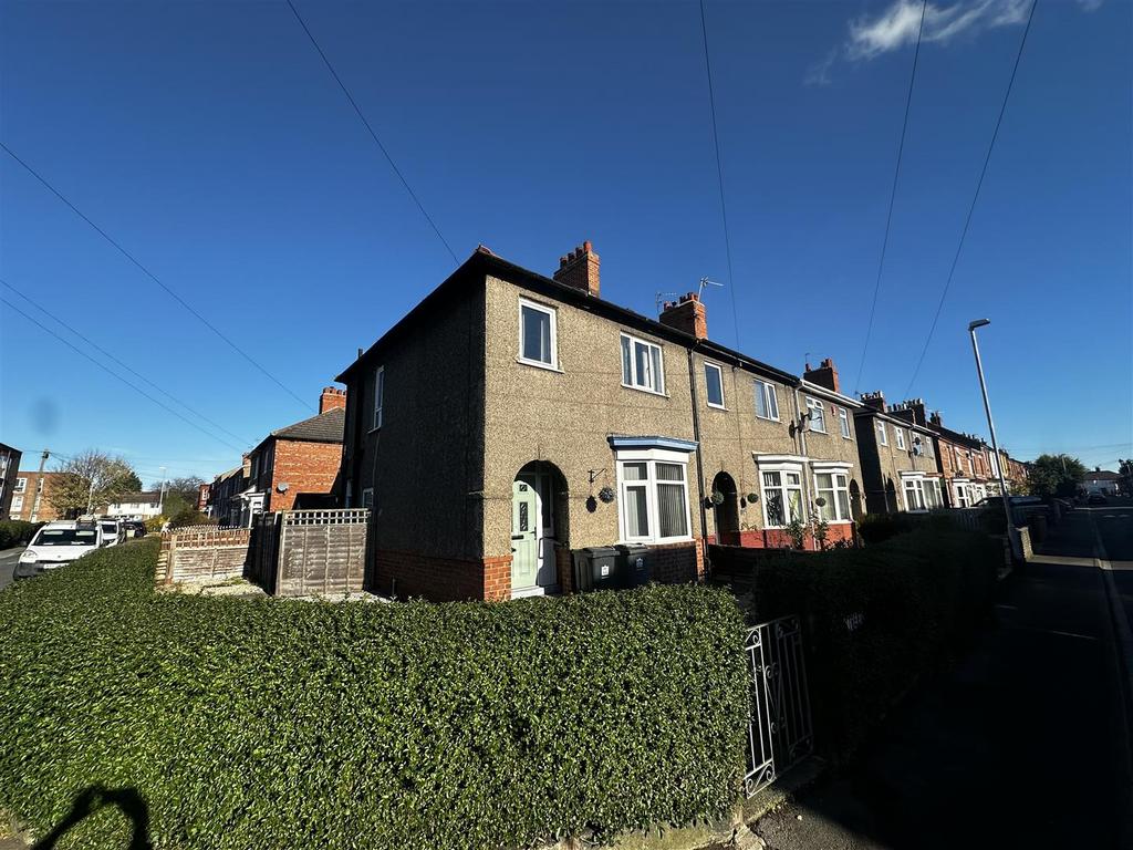 Pease Street, Darlington 3 bed terraced house - £140,000
