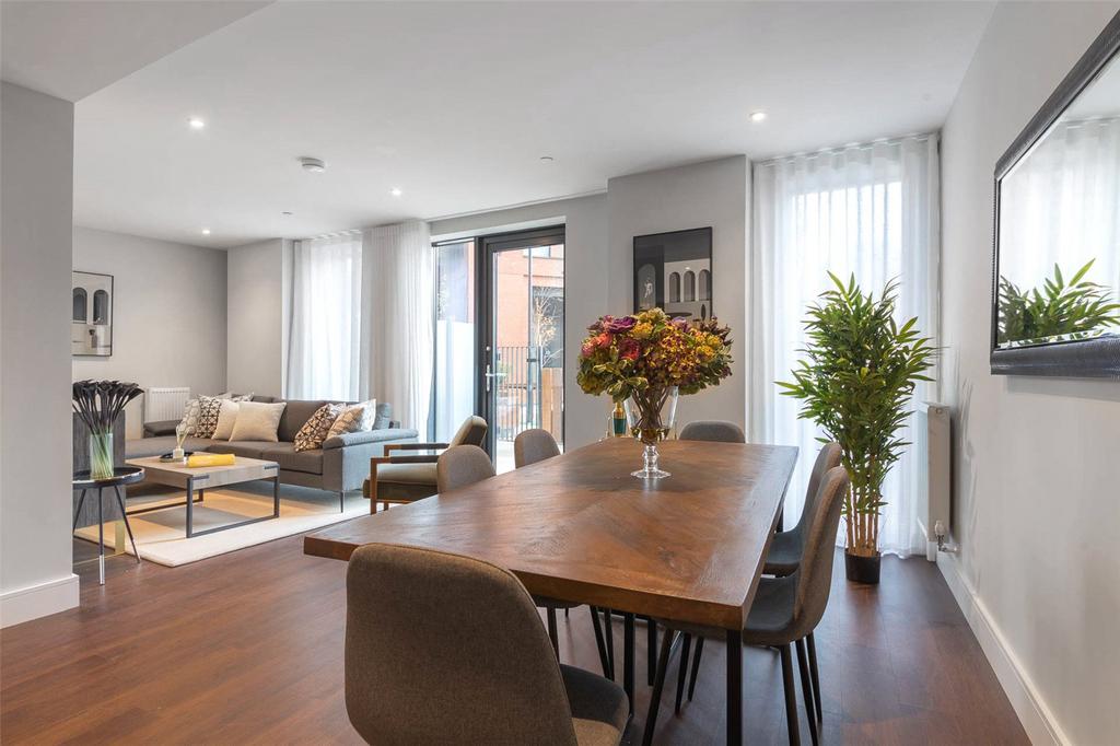 Leamouth Road, London E14 3 bed apartment - £3,500 pcm (£808 pw)