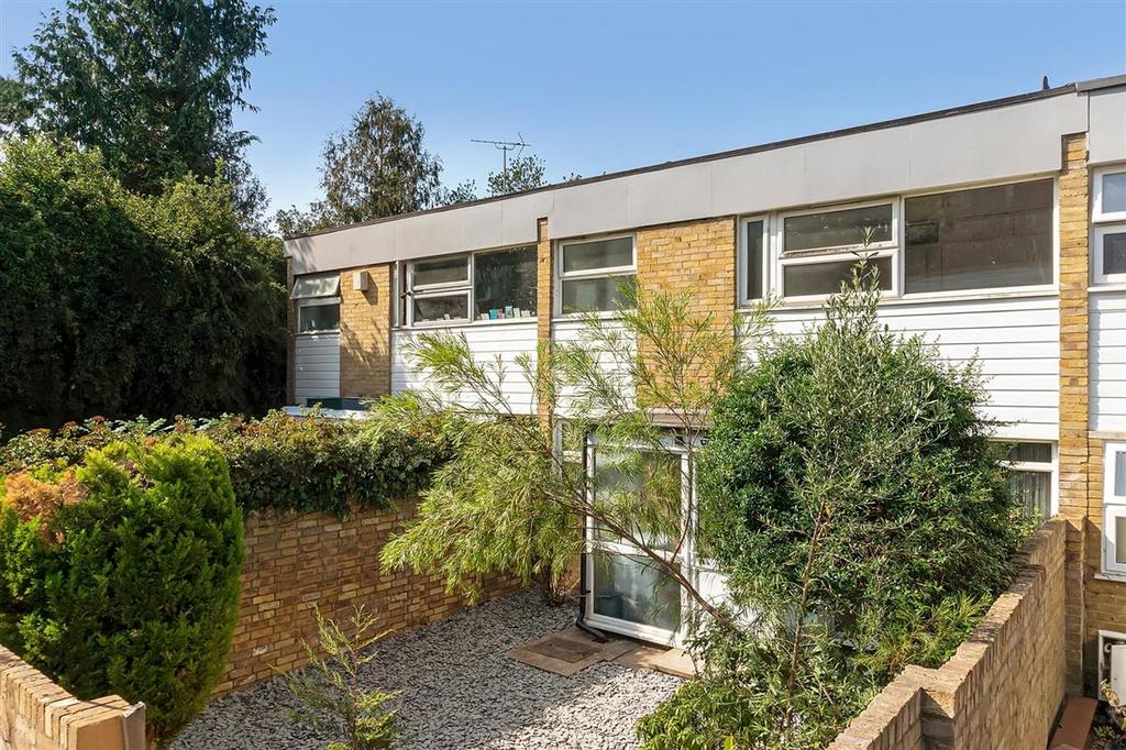 Princes Way, SW19 3 bed terraced house - £650,000
