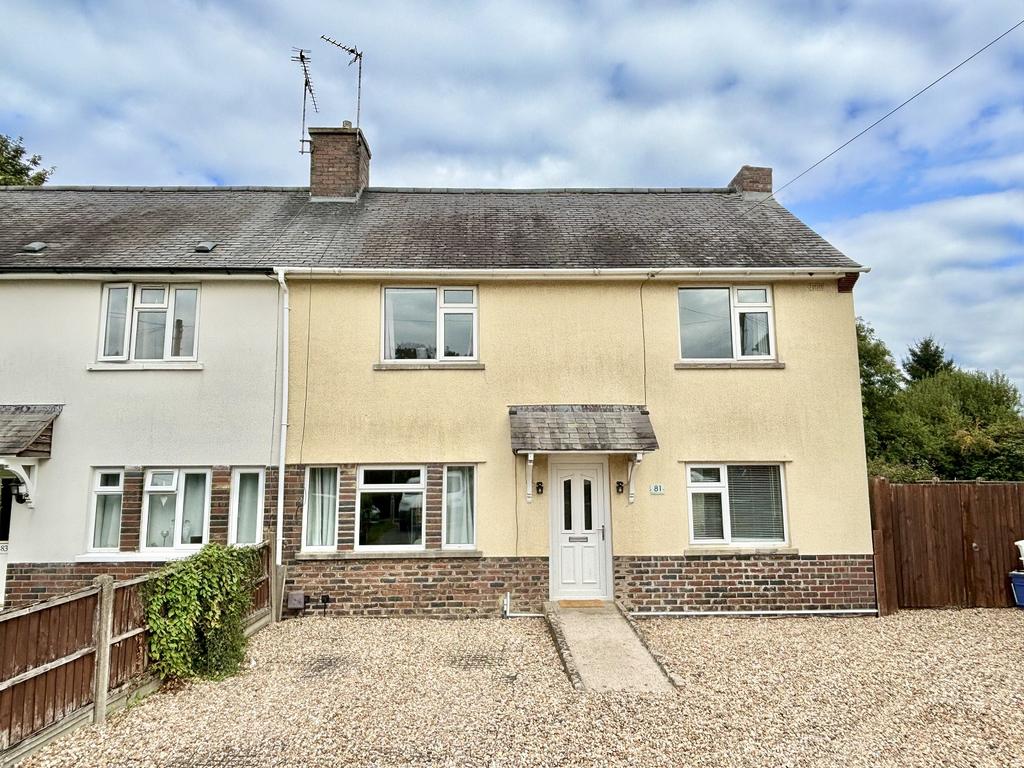 Countesthorpe, Leicester LE8 3 bed semi-detached house - £269,950