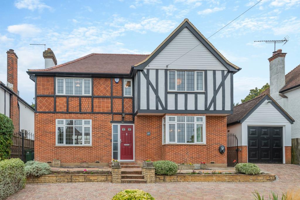 Kirkdale Road, Harpenden, Hertfordshire 4 bed detached house - £1,850,000