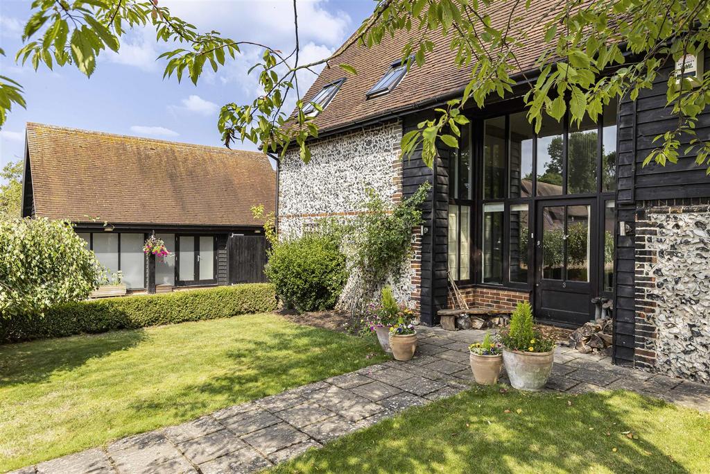 High Street, Barley SG8 5 bed barn conversion - £1,100,000